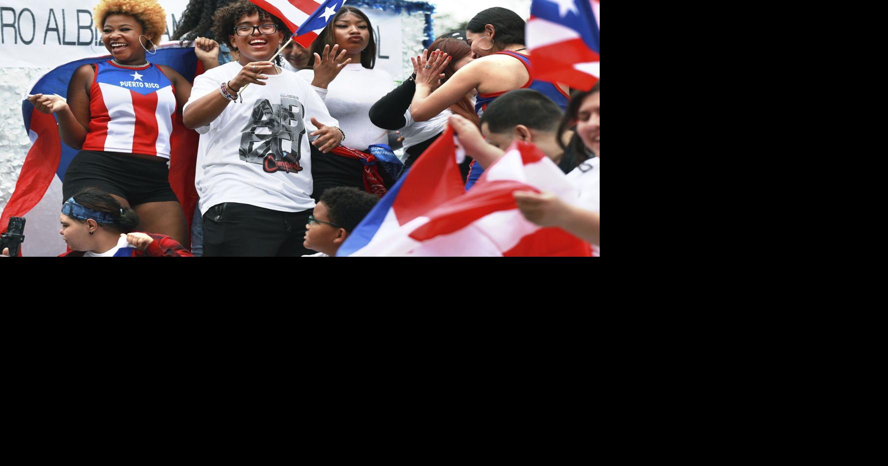 Puerto Ricans celebrate their culture with Chicago parade, festival
