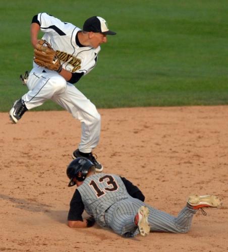 U High baseball tops Wesclin in 2A state semifinal