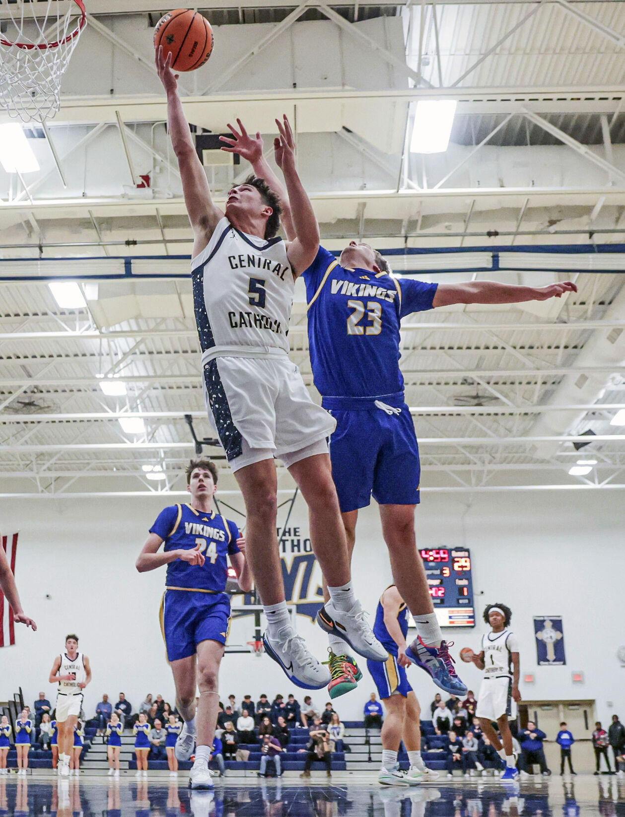 Photos: Tri-Valley boys basketball at Central Catholic