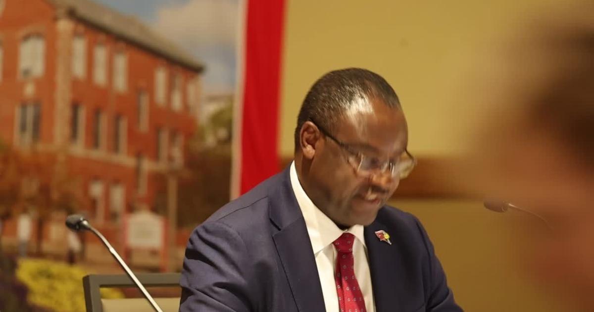 Video: Aondover Tarhule speaks after being named the Illinois State ... Video: Aondover Tarhule speaks after being named the Illinois State ...