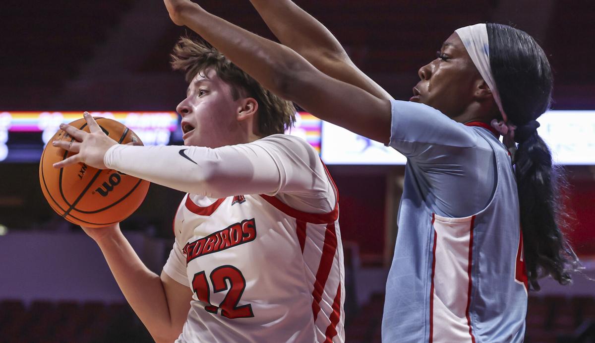 Maya Wong Having Best Season Entering Missouri Valley Conference Tournament