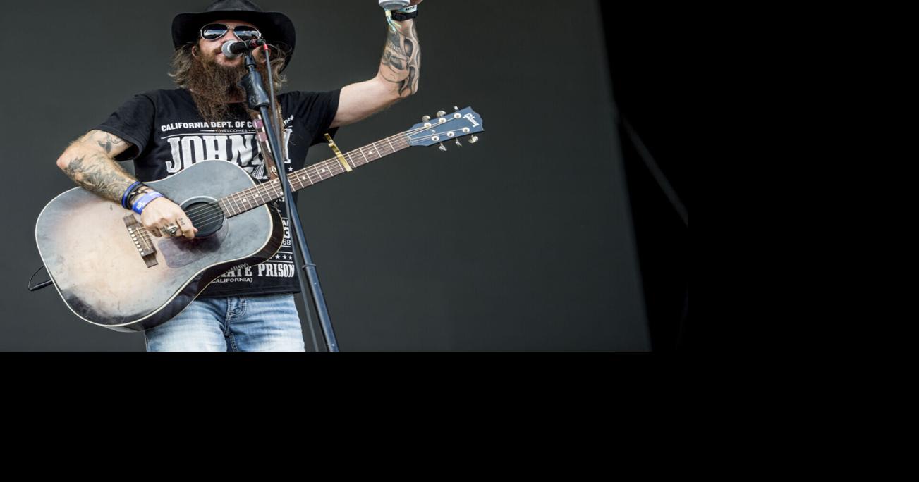 Country artist Cody Jinks to perform in Bloomington