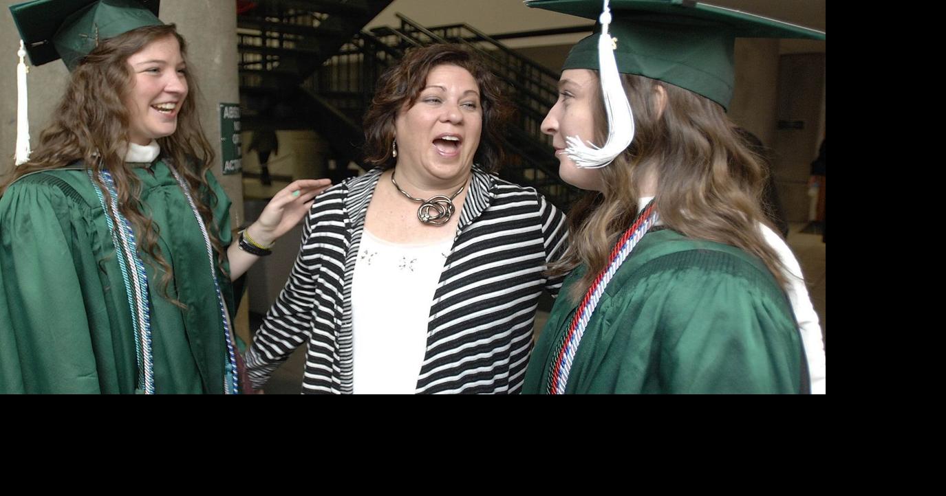 Students cap off journey at IWU