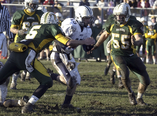 Big 4th sends St. Thomas More past Prairie Central