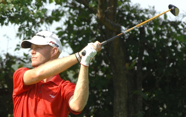 Mitchell cruises in defense of Mid-Am golf title