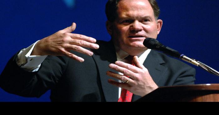 State Farm CEO speaks to Peoria Chamber, says workforce must adapt