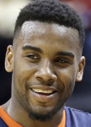 Illini find offense in second half, beat Baylor for Las Vegas title