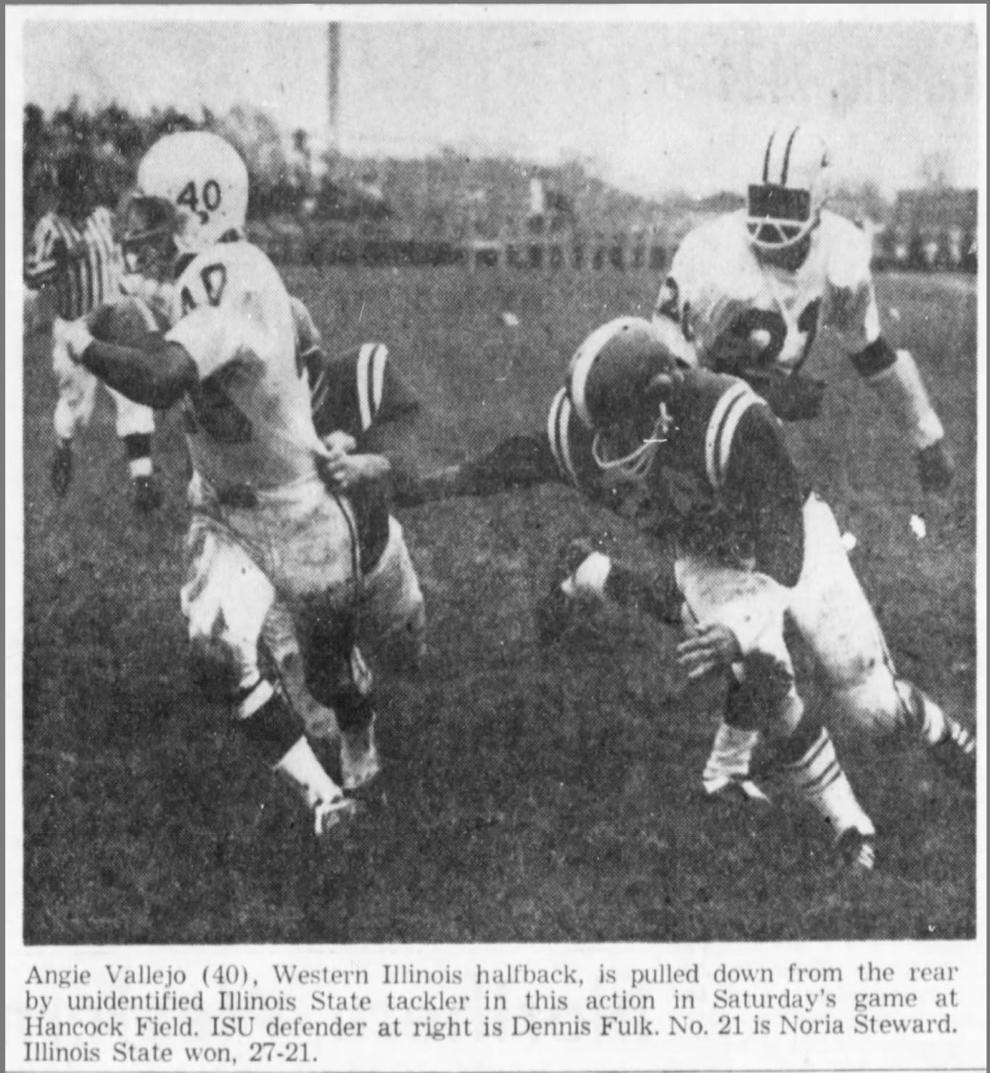 🏈 17 Illinois State University football photos from the archives