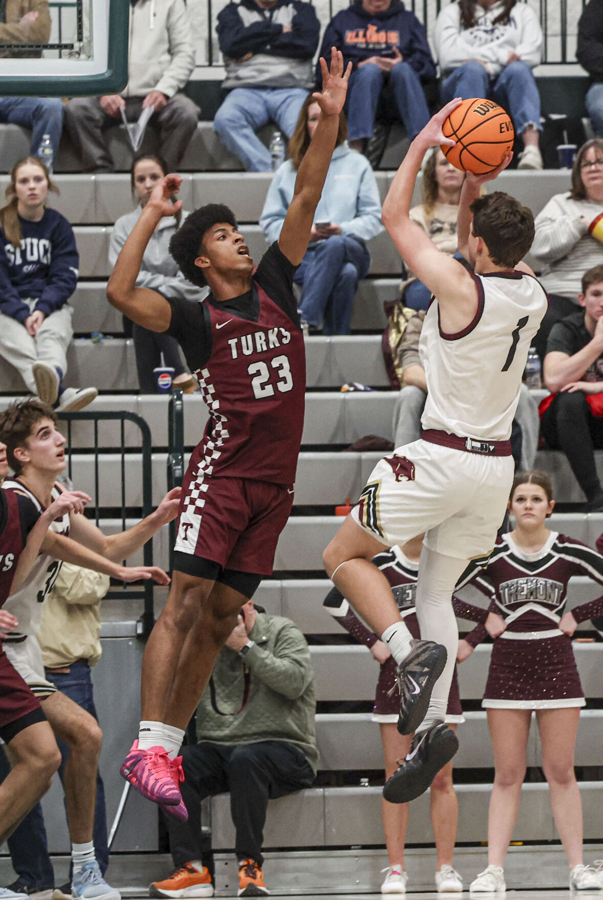 Photos: Tremont Tops LeRoy to Win McLean County/HOIC Title at Shirk Center