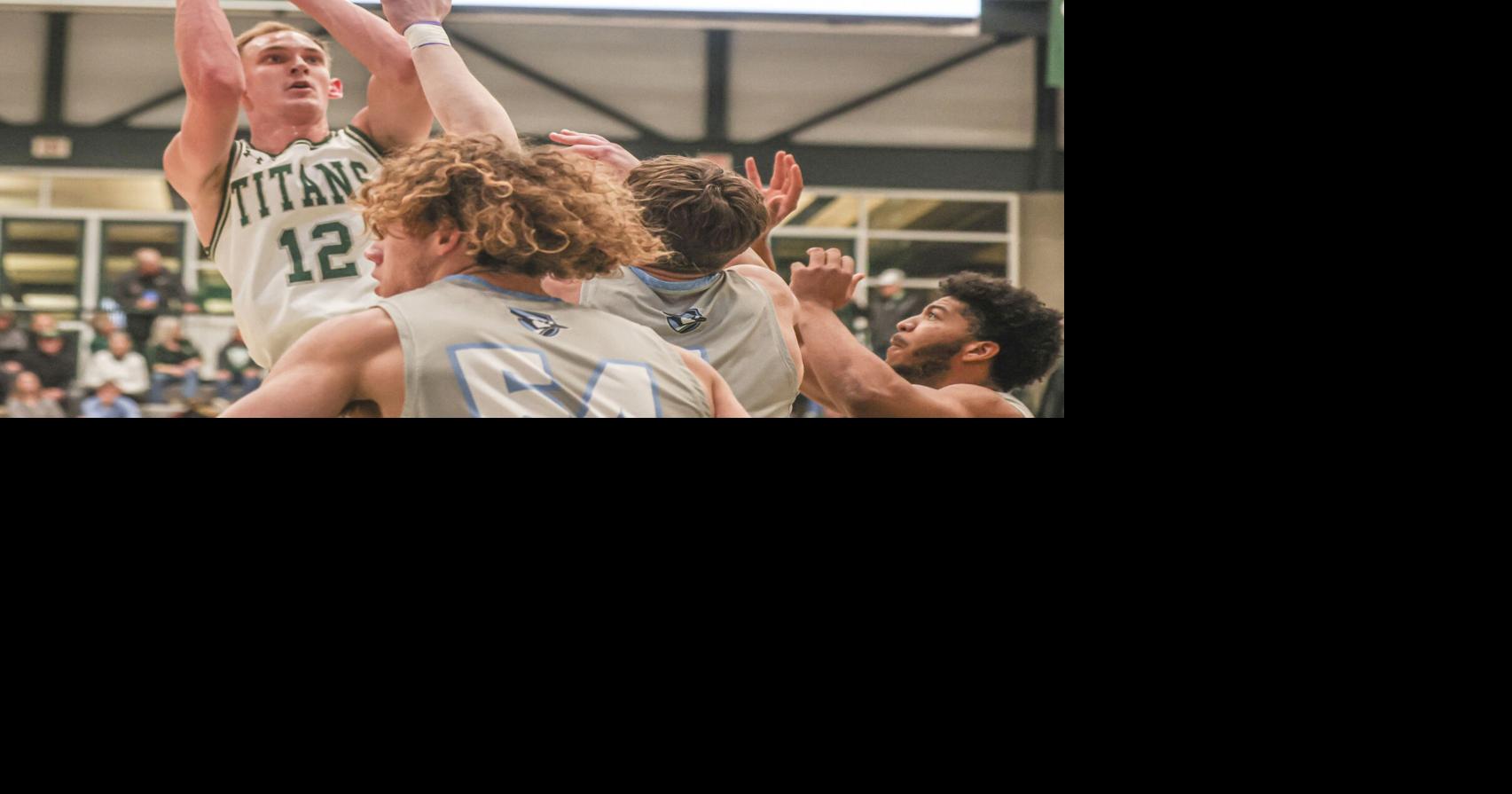 Illinois Wesleyan men open season with Sikma Invitational