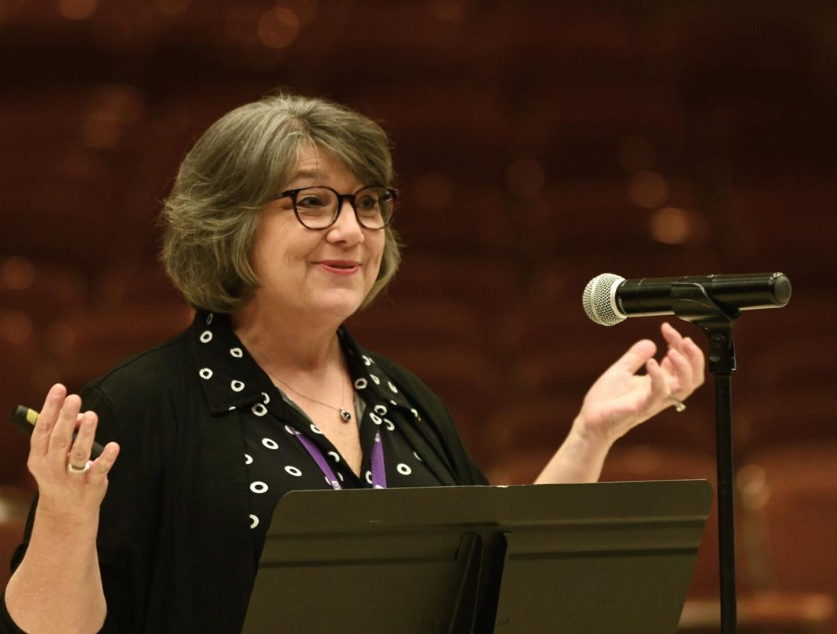 Retiring educator Wolf tells Bloomington District 87 board to 'dream big'