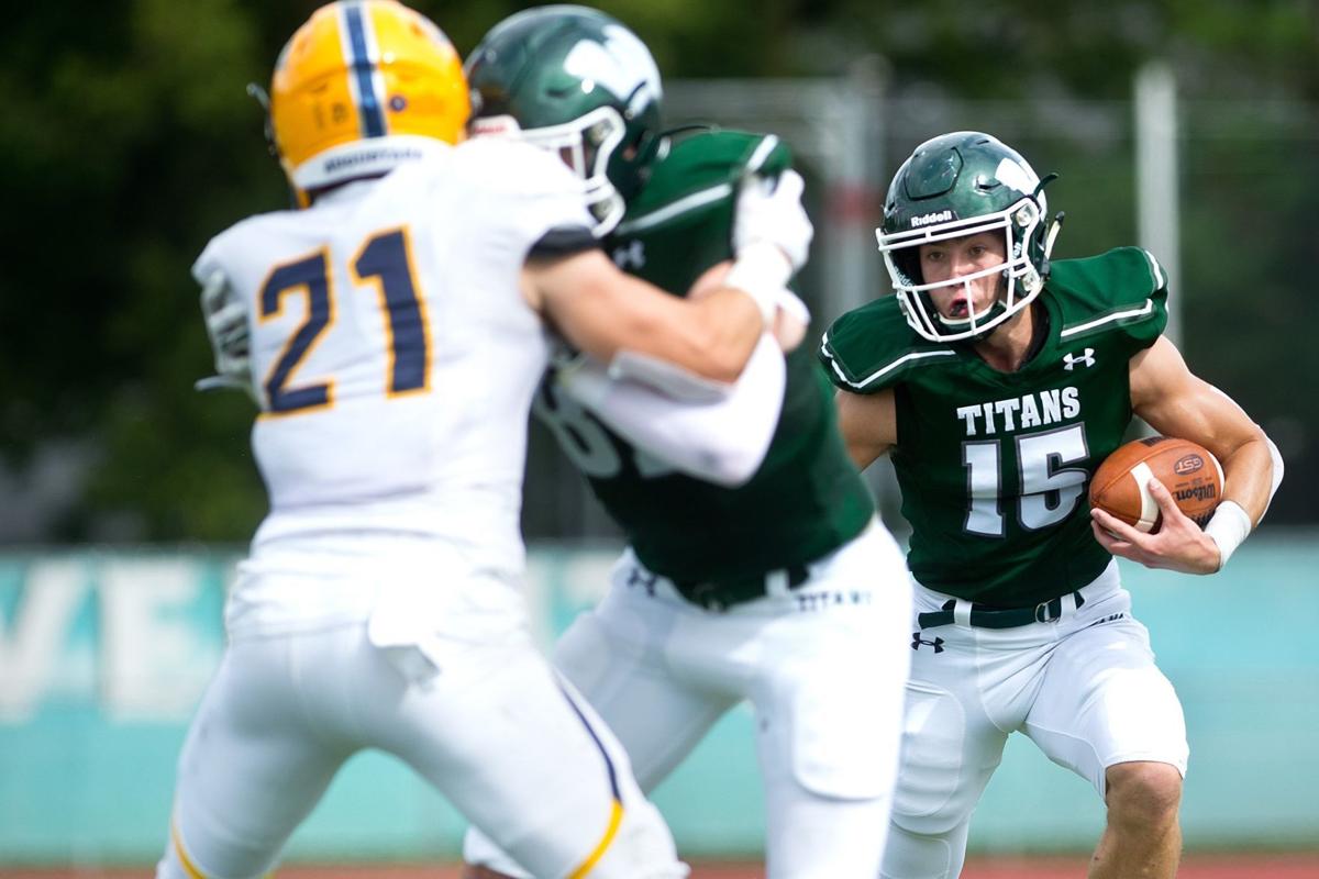 Illinois Wesleyan football team getting work done in practices with eye ...