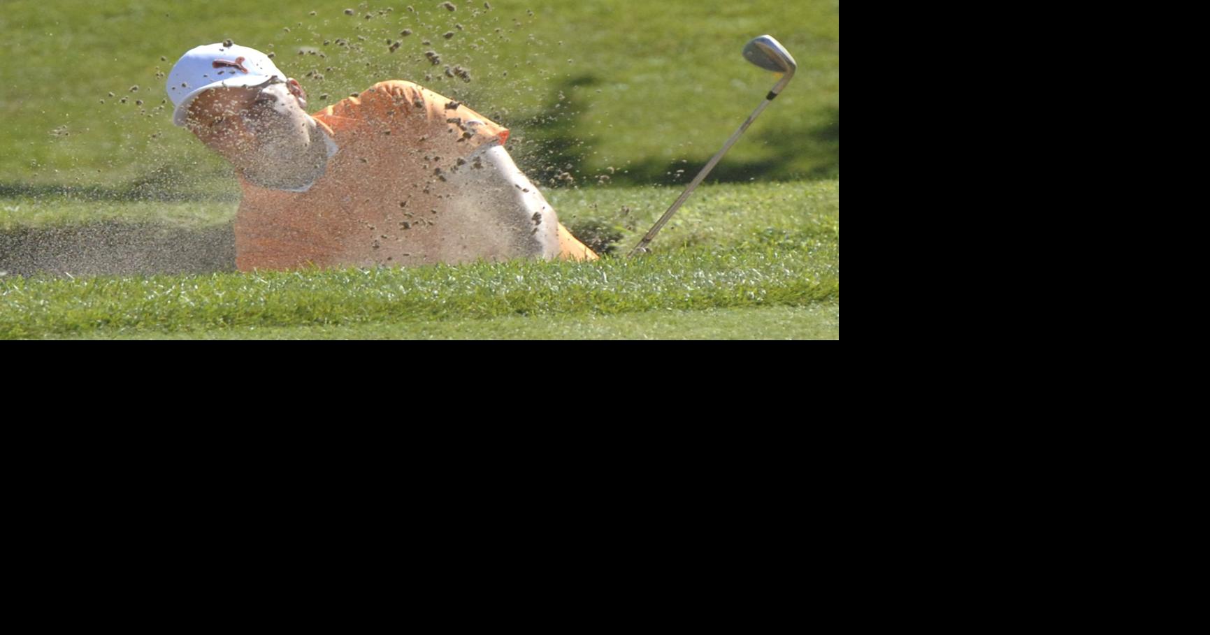 Mitchell, Burge tie for Medal Play lead with 66s