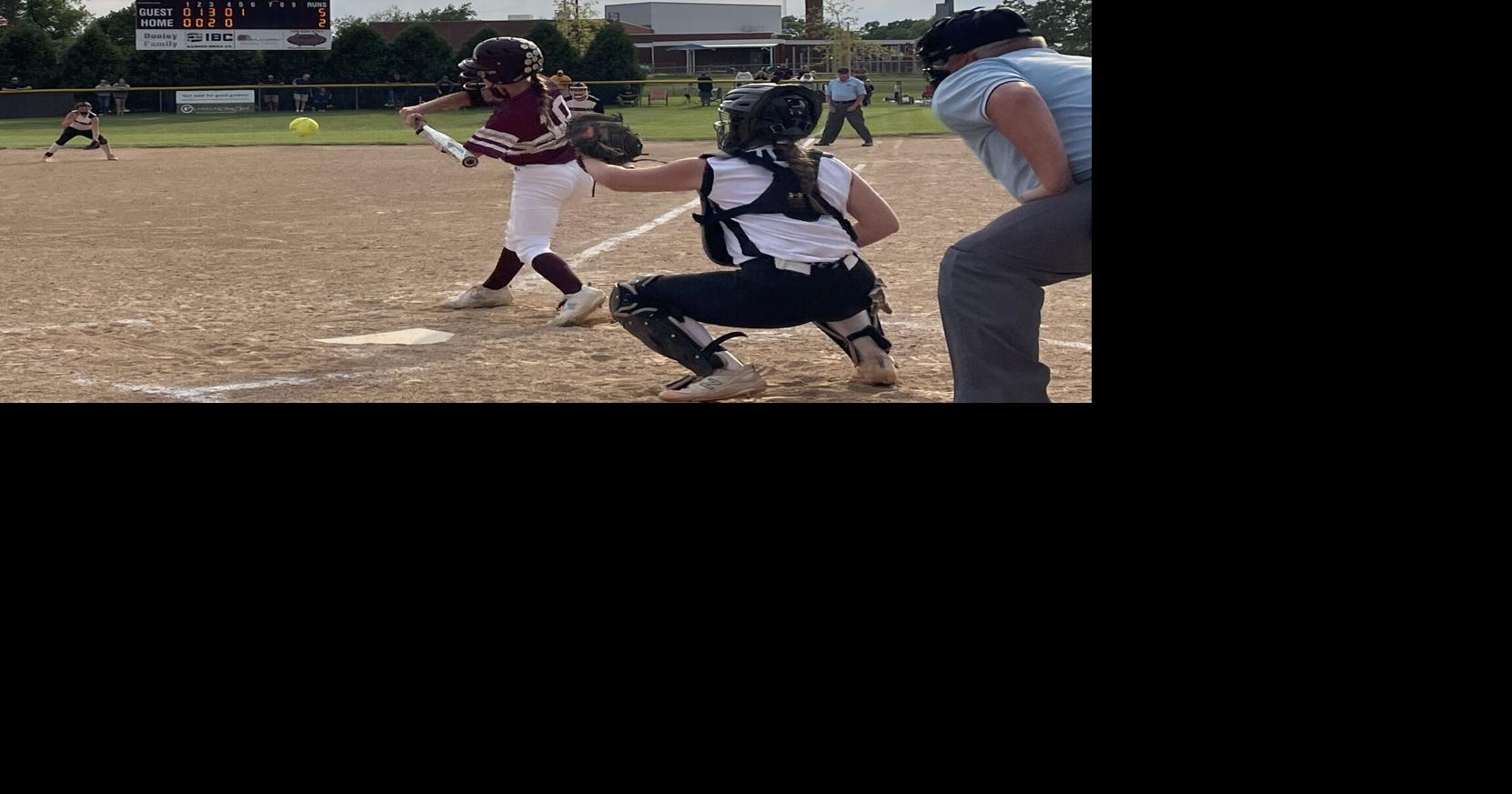 LeRoy, Heyworth earn sectional softball victories, meet Saturday for title