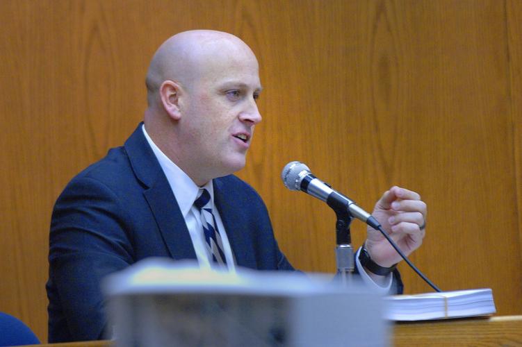 Jury selection continues in Zimmerman murder trial