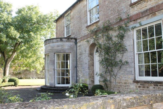 Bampton plays a part in hit series