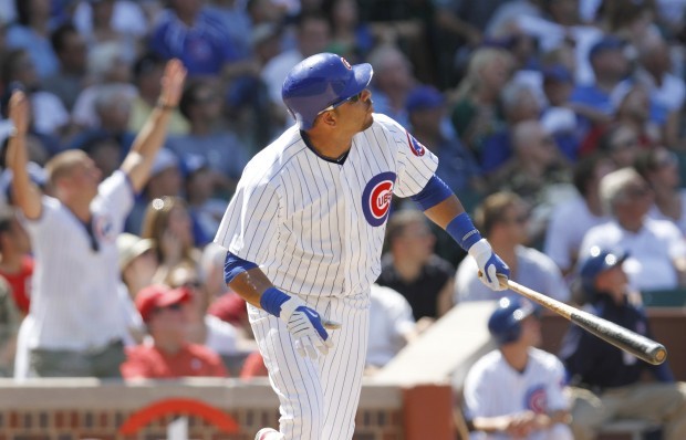 Ramirez blast rallies Cubs past Phillies