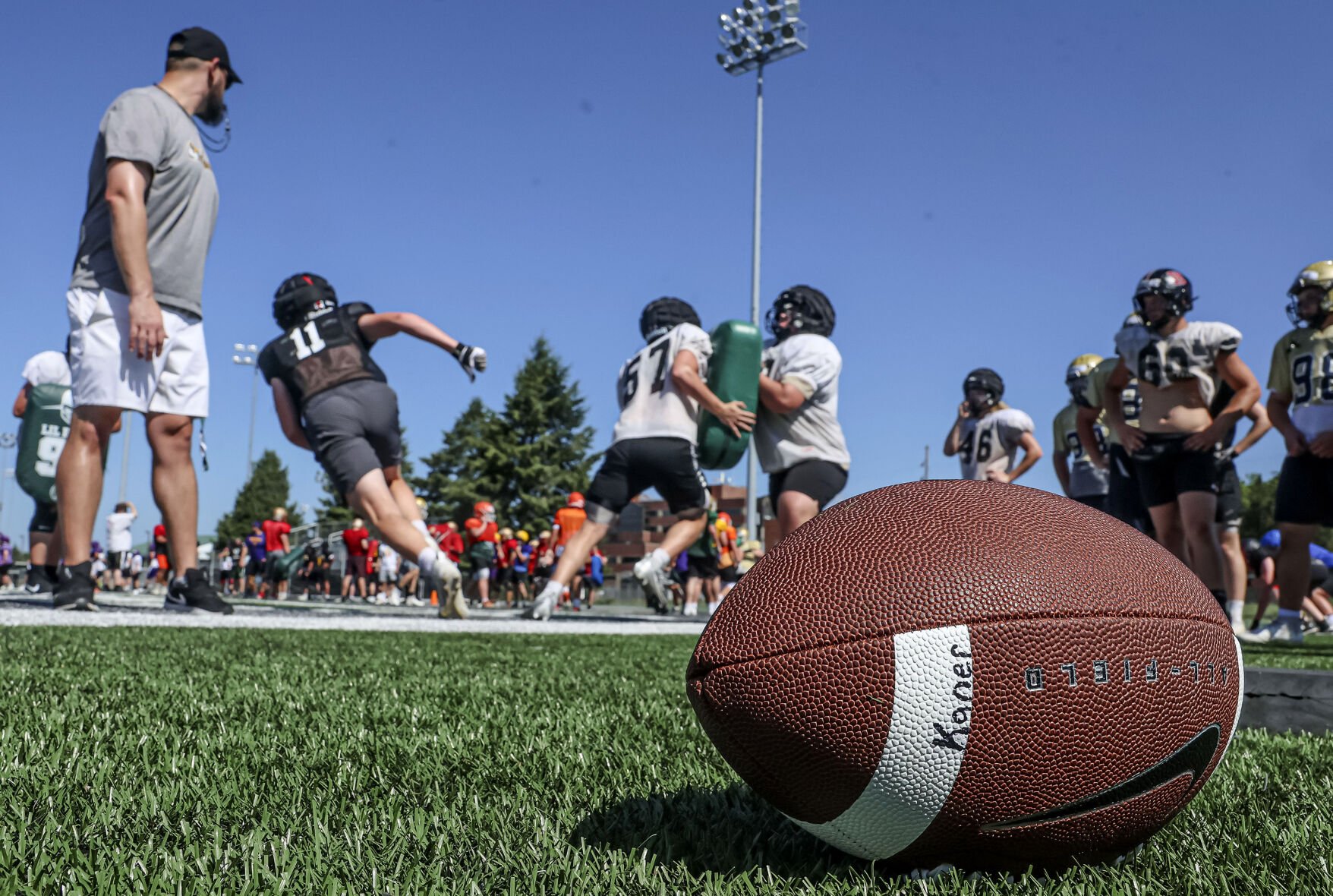 Midwest Linemen's Camp hones linemen skills with NFL help