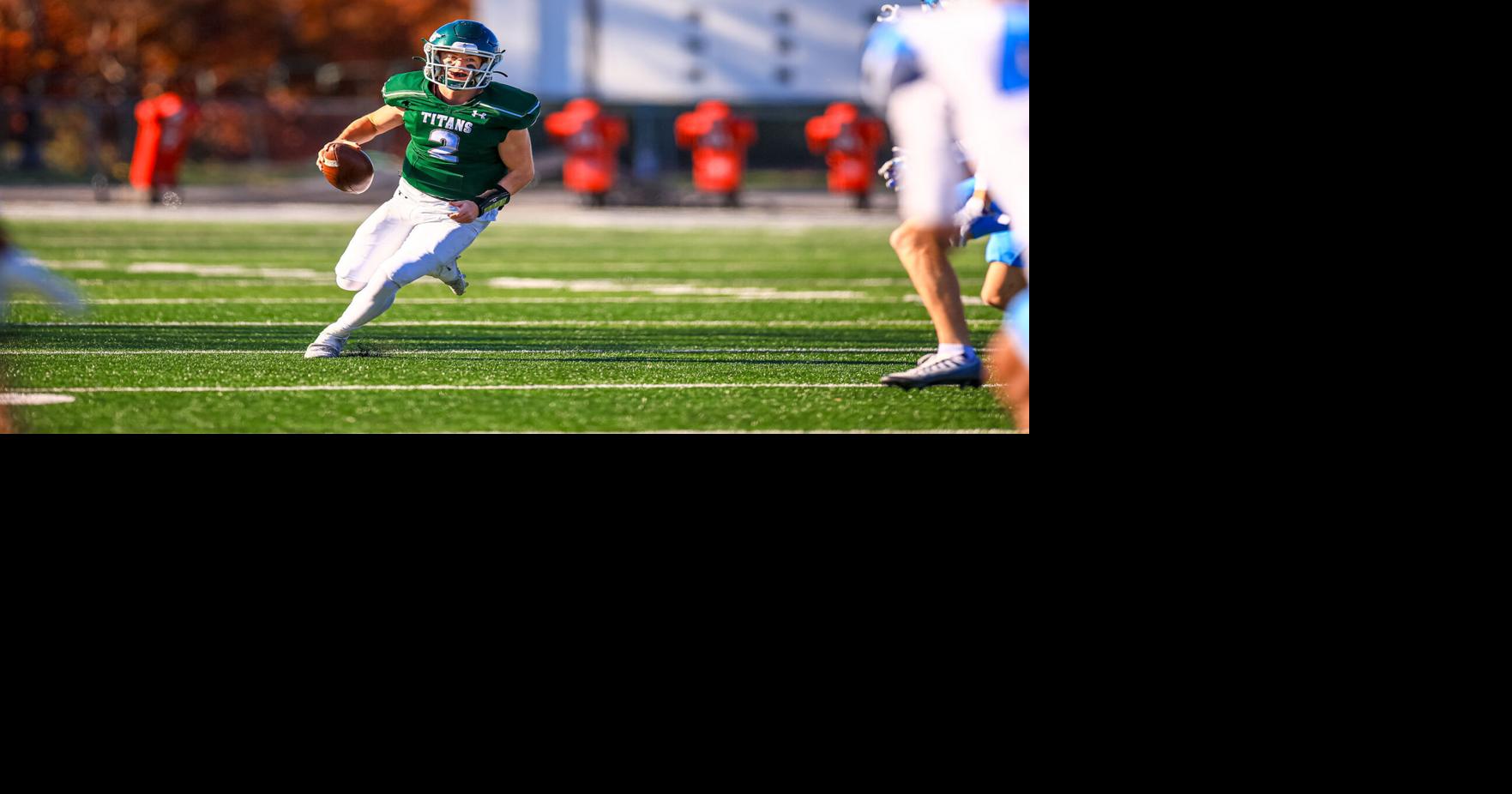 Illinois Wesleyan football closes season with lopsided win over Elmhurst