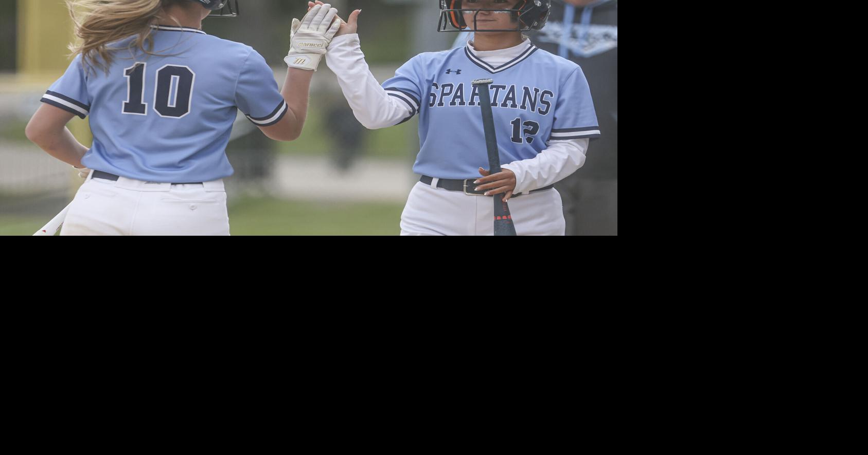 Olympia piles up 19 hits in softball victory over University High