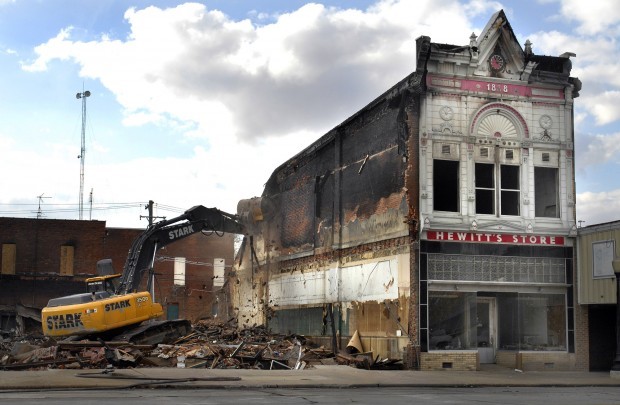Six Minonk buildings demolished after fire