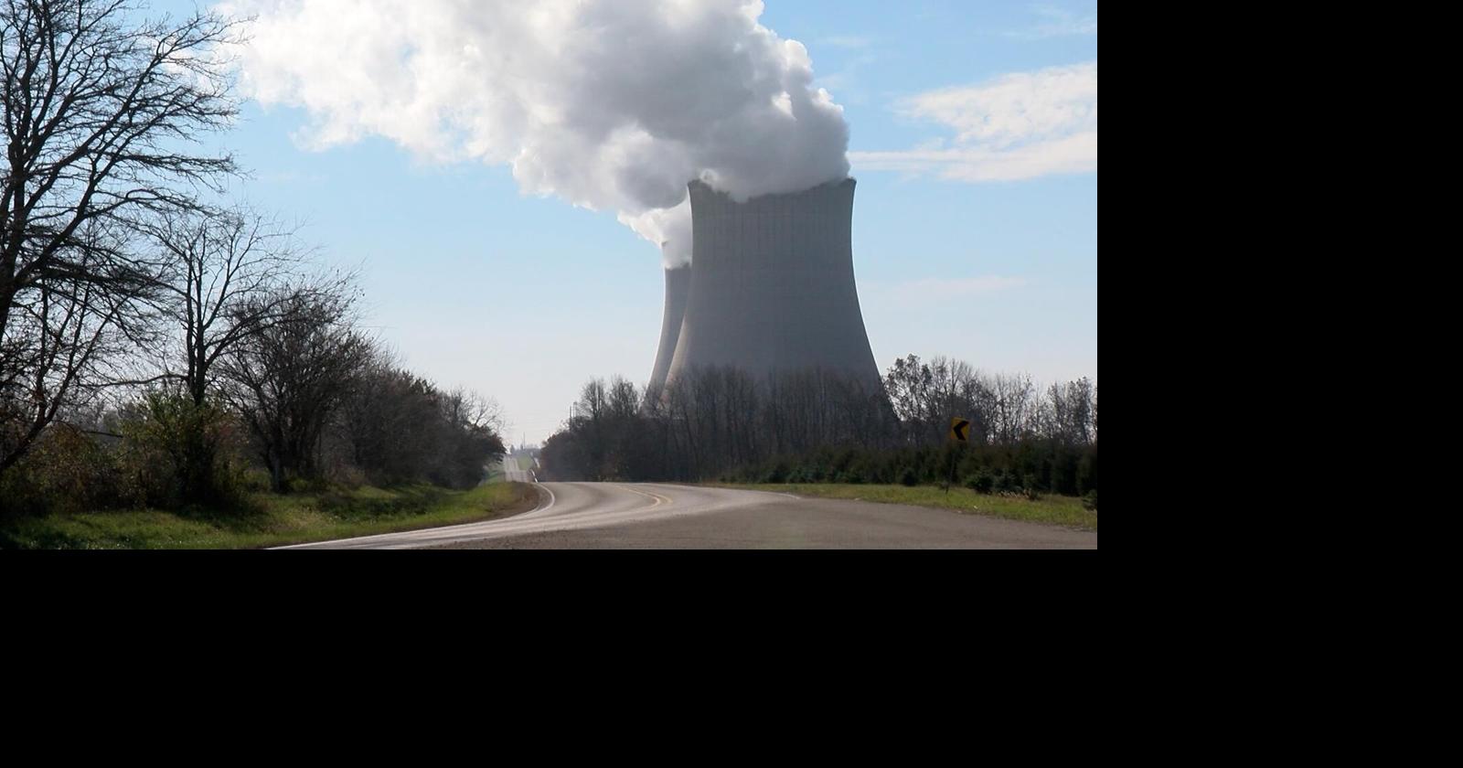 Illinois lawmakers approve plan to allow small-scale nuclear development