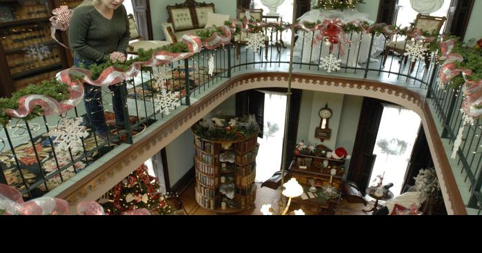 Moore Homestead offers glimpse of history, holidays