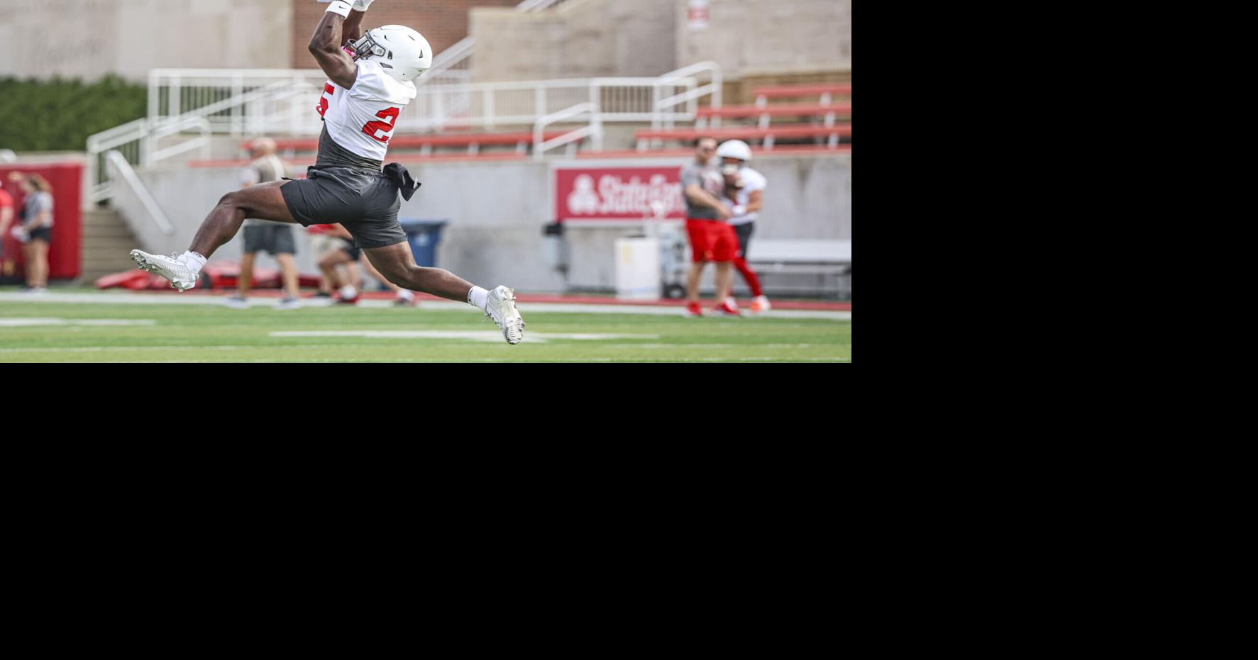 Illinois State's Dylan Calabrese snaps way to preseason honors