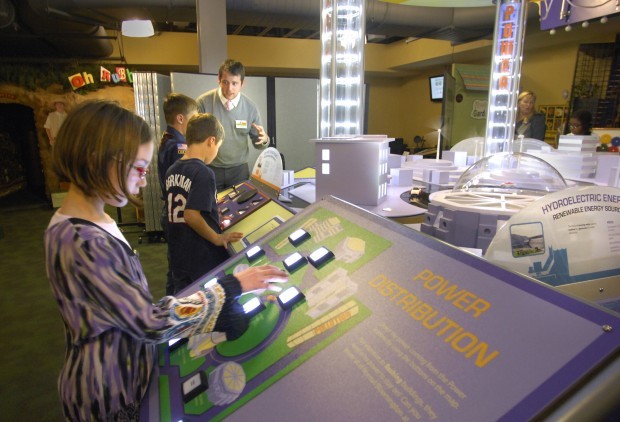 New exhibit lets kids explore alternative energy