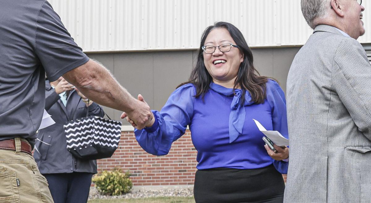 Sharon Chung, Desi Anderson face off for Illinois House seat