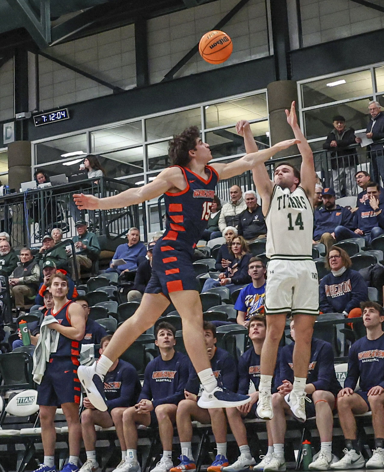 Photos: Illinois Wesleyan, Wheaton Set for CCIW Clash at Shirk Center