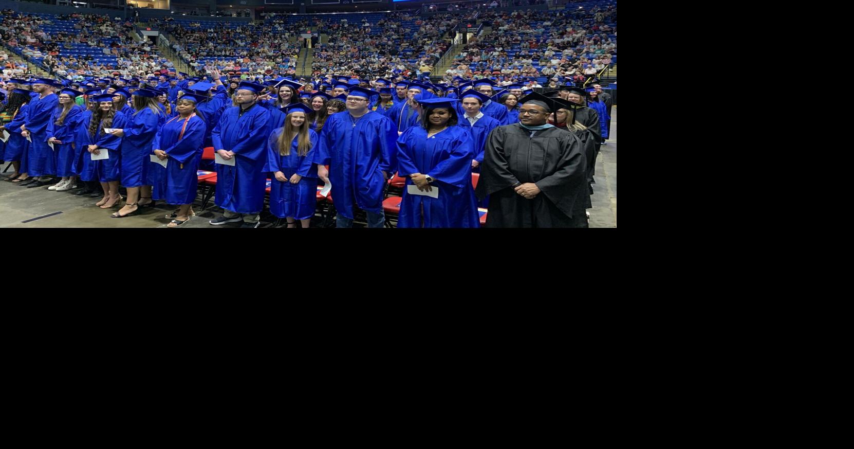 Heartland Community College 2024 commencement graduation