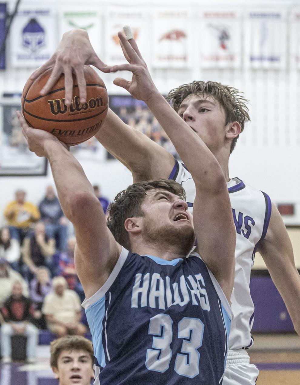 El Paso-Gridley turns up defense to battle past Prairie Central