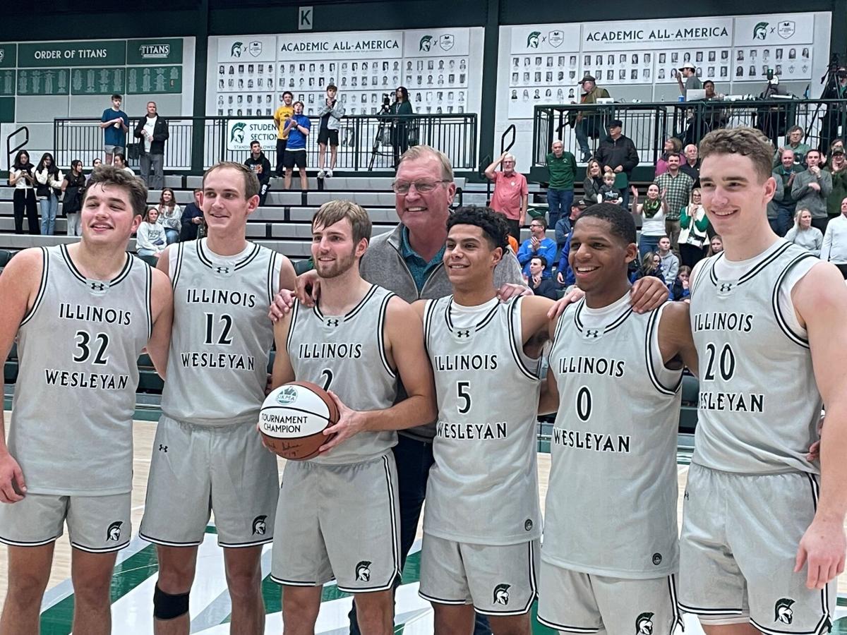 Illinois Wesleyan basketball knocks off two ranked teams while winning ...