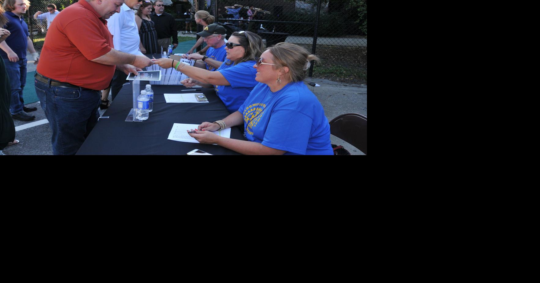 Recognize anyone? 52 photos of Voodoo at the Zoo Do to benefit Miller ...