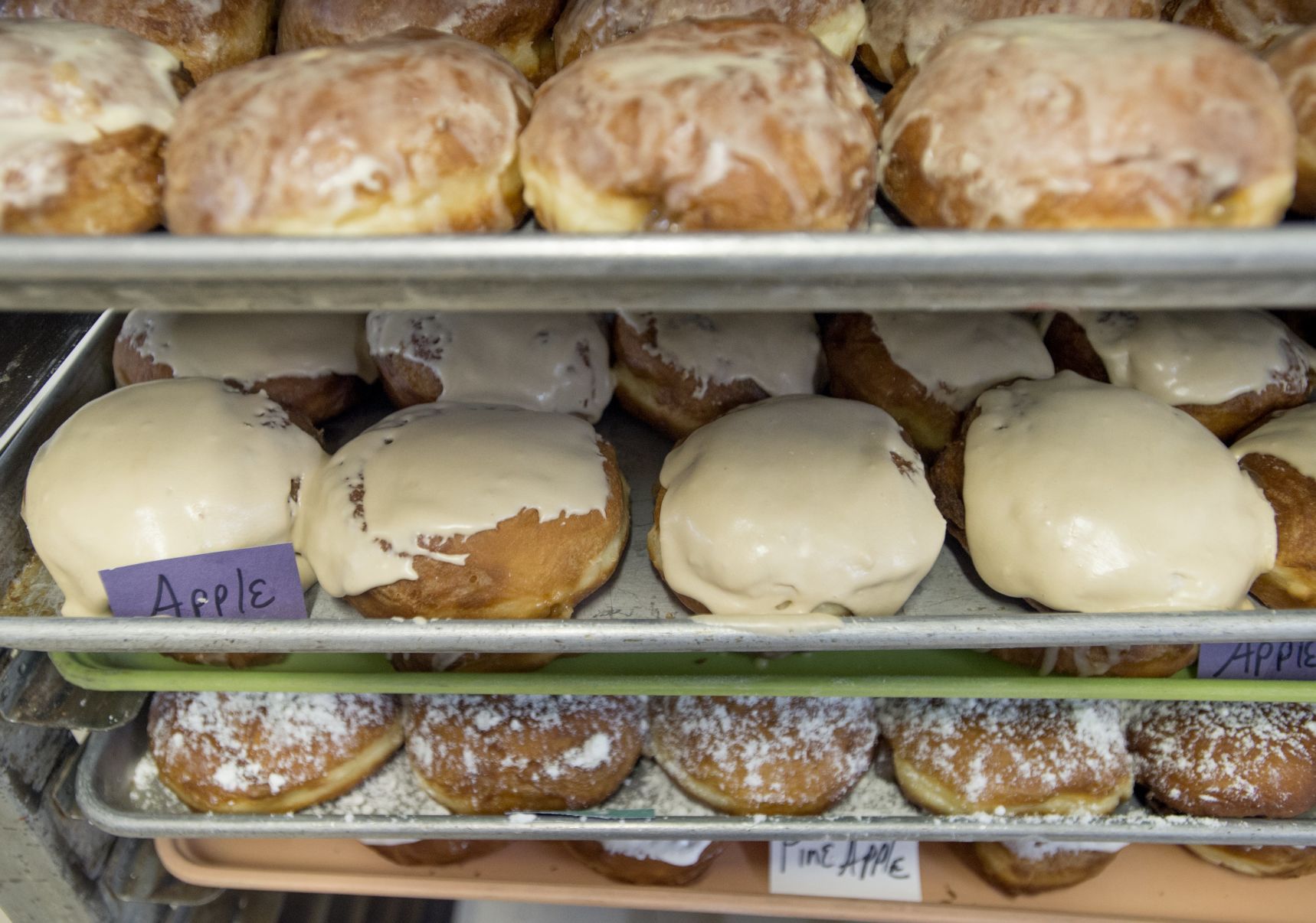 On your mark, get set, paczki: Bennison’s Bakery in Evanston hosts ...