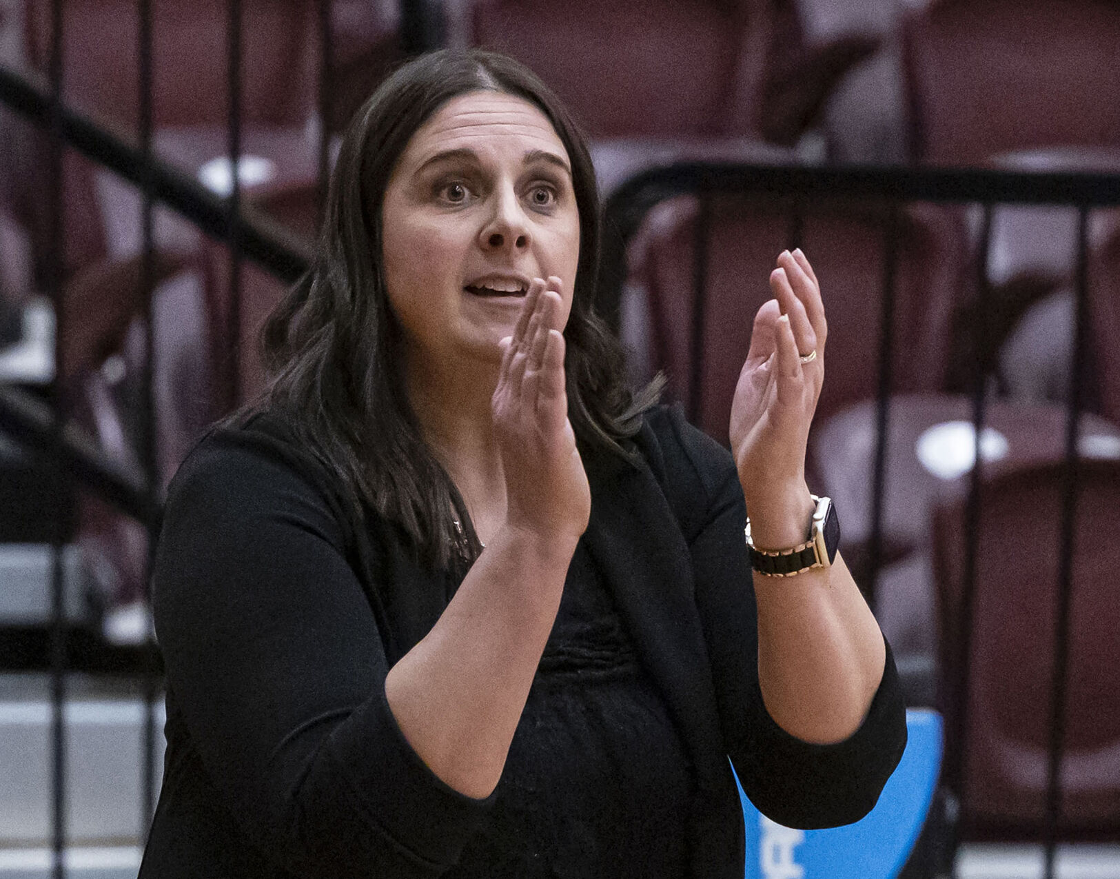 Photos: Dee Mack vs El Paso-Gridley during McLean County/Heart of ...