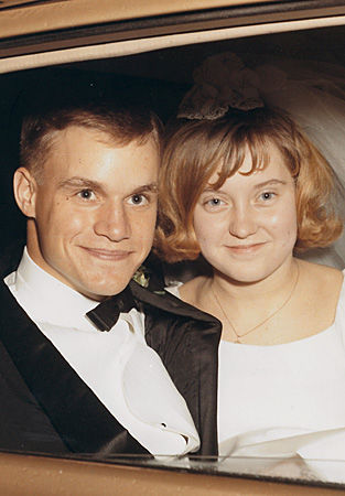 50th for Larry, Connie Carson