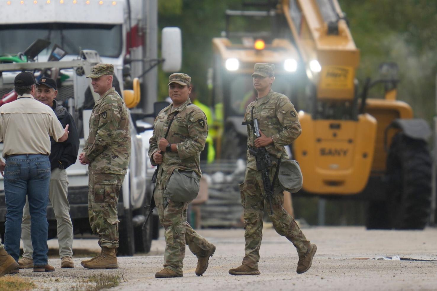 Photos: Texas National Guard members seen at Illinois base