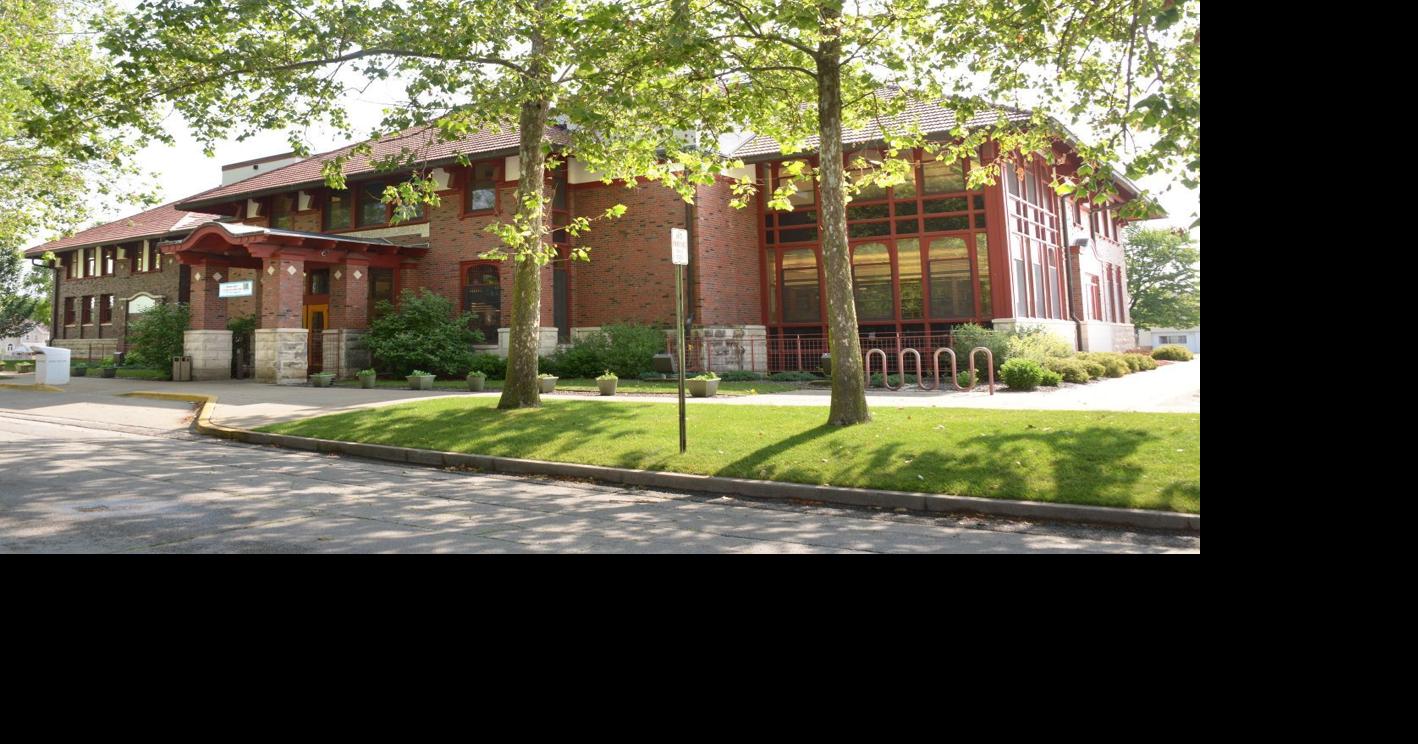 ISU AI expert at Vespasian Warner Public Library, Clinton