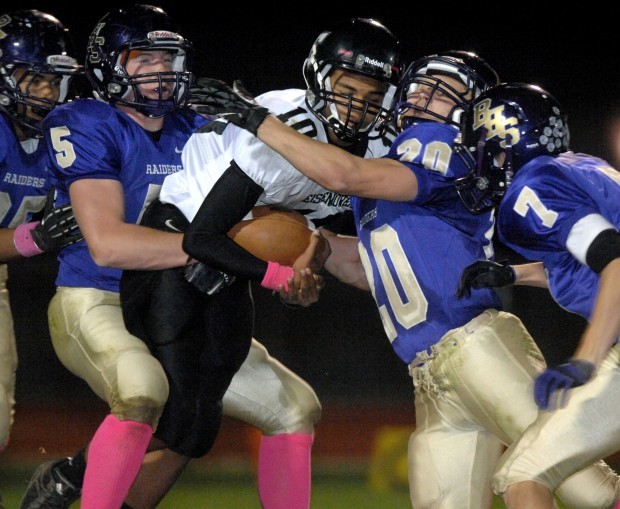 Purple Raiders beat Decatur Eisenhower on Senior Night