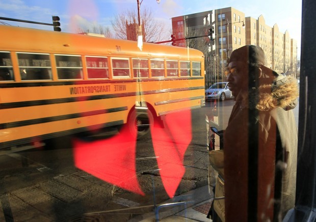 Violence, gangs scar Chicago community in 2012