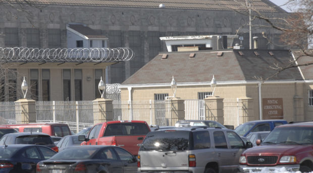 Media takes look inside Pontiac Correctional Center