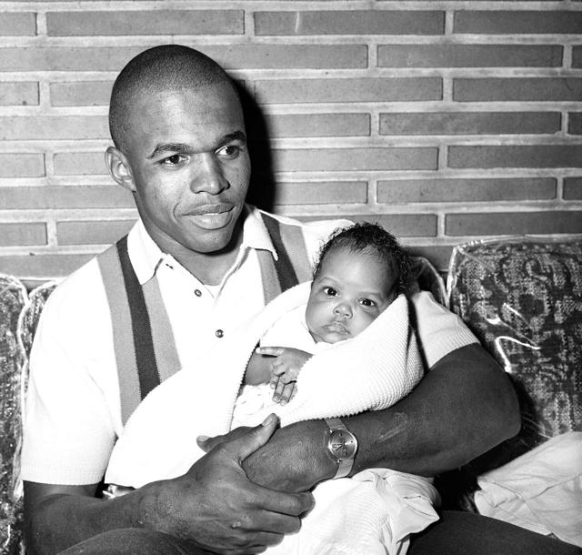 Photos: Gale Sayers through the years, 1943-2020