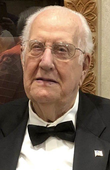 100th birthday for Harry Hoit