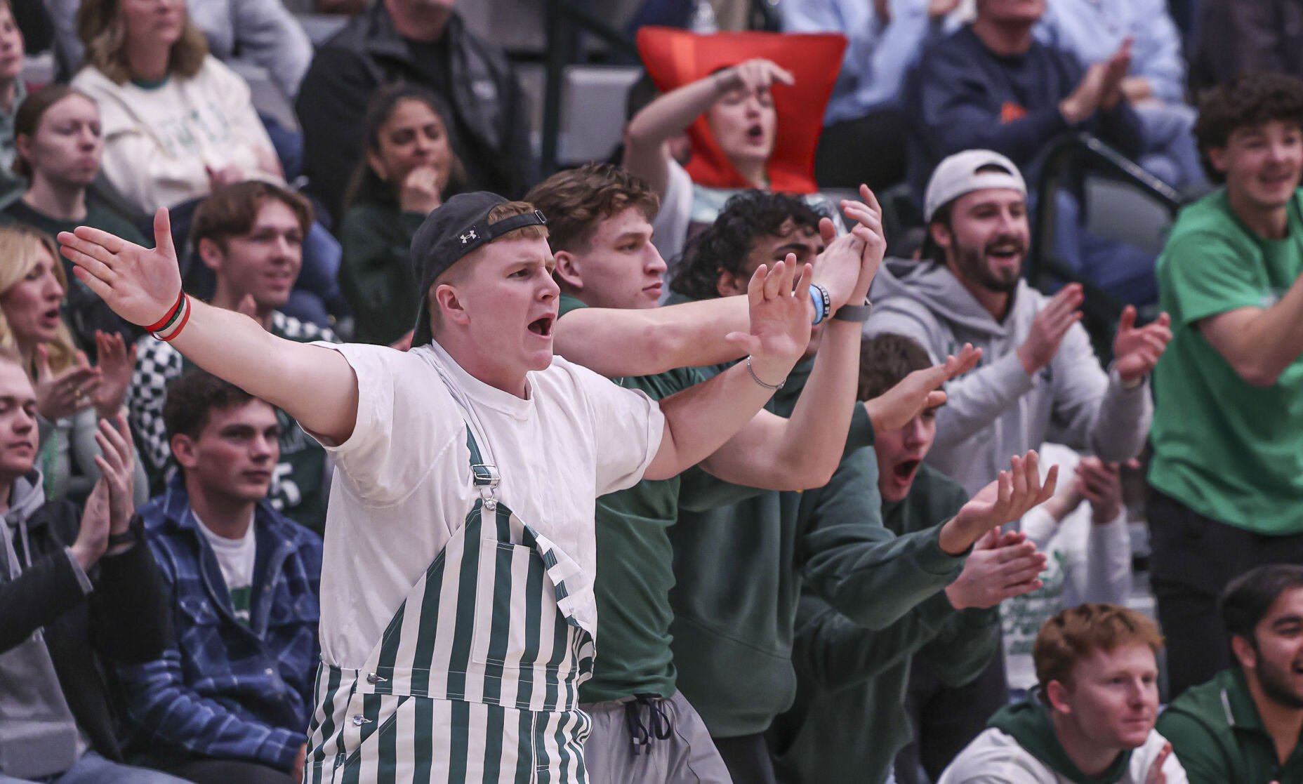 Illinos Wesleyan women at Shirk to start NCAA Tournament