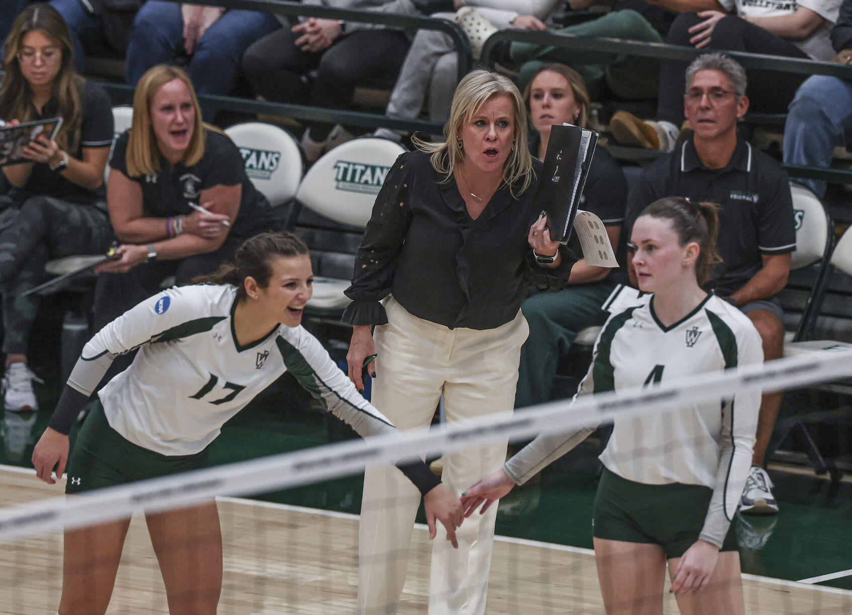 Photos:Calvin vs llinois Wesleyan during the NCAA Regional Championship ...