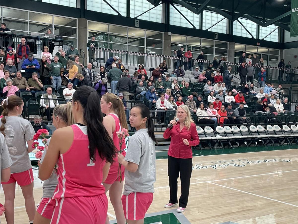 Newcomer Leah Palmer breaks out as Illinois Wesleyan women rally past ...