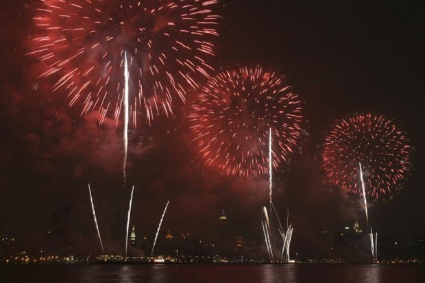 Red, white, blue & green: Fourth of July party tips