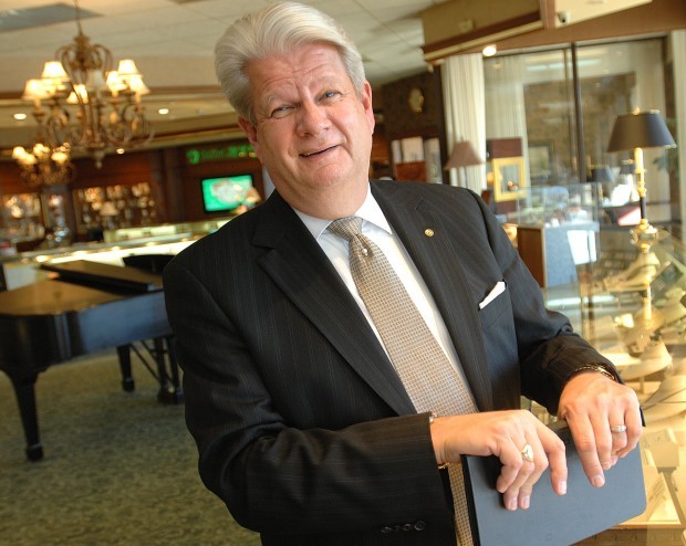 Jack Lewis CEO set for long-planned retirement